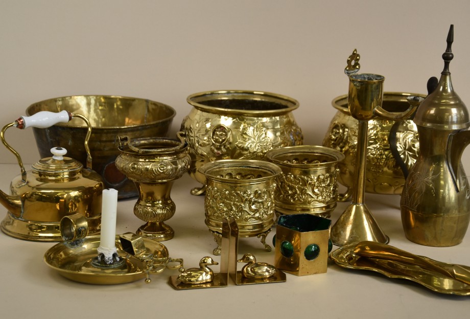 Verzameling koperwerk - Veiling van mooie antiek en authentieke ...