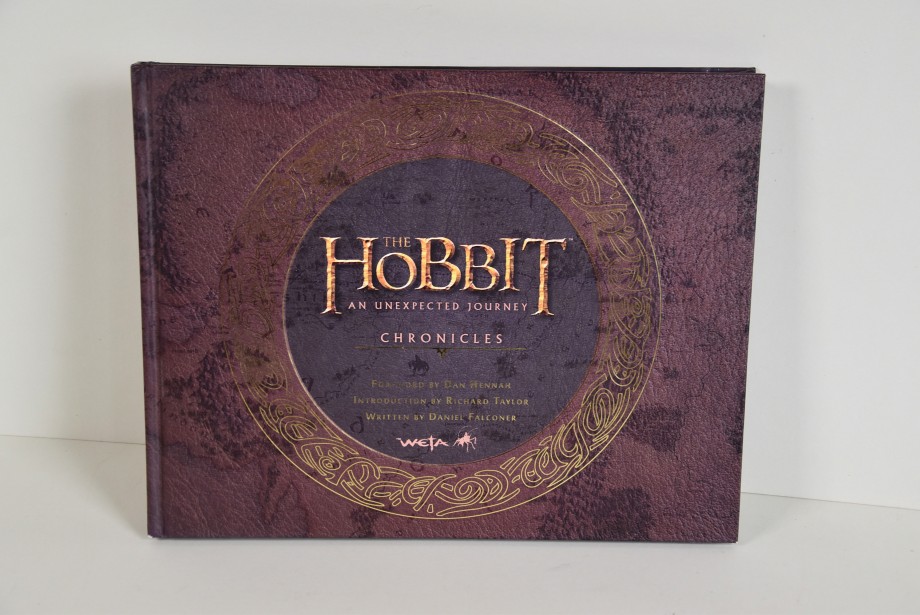 Boek "The HOBBIT" - Online veiling van moderne inboedel uit nalatenschap.