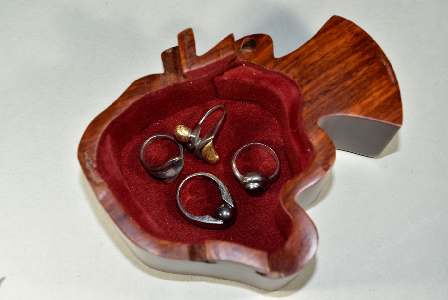 Zilveren ringen - Online veiling van sieraden, horloges en bijouterie ...